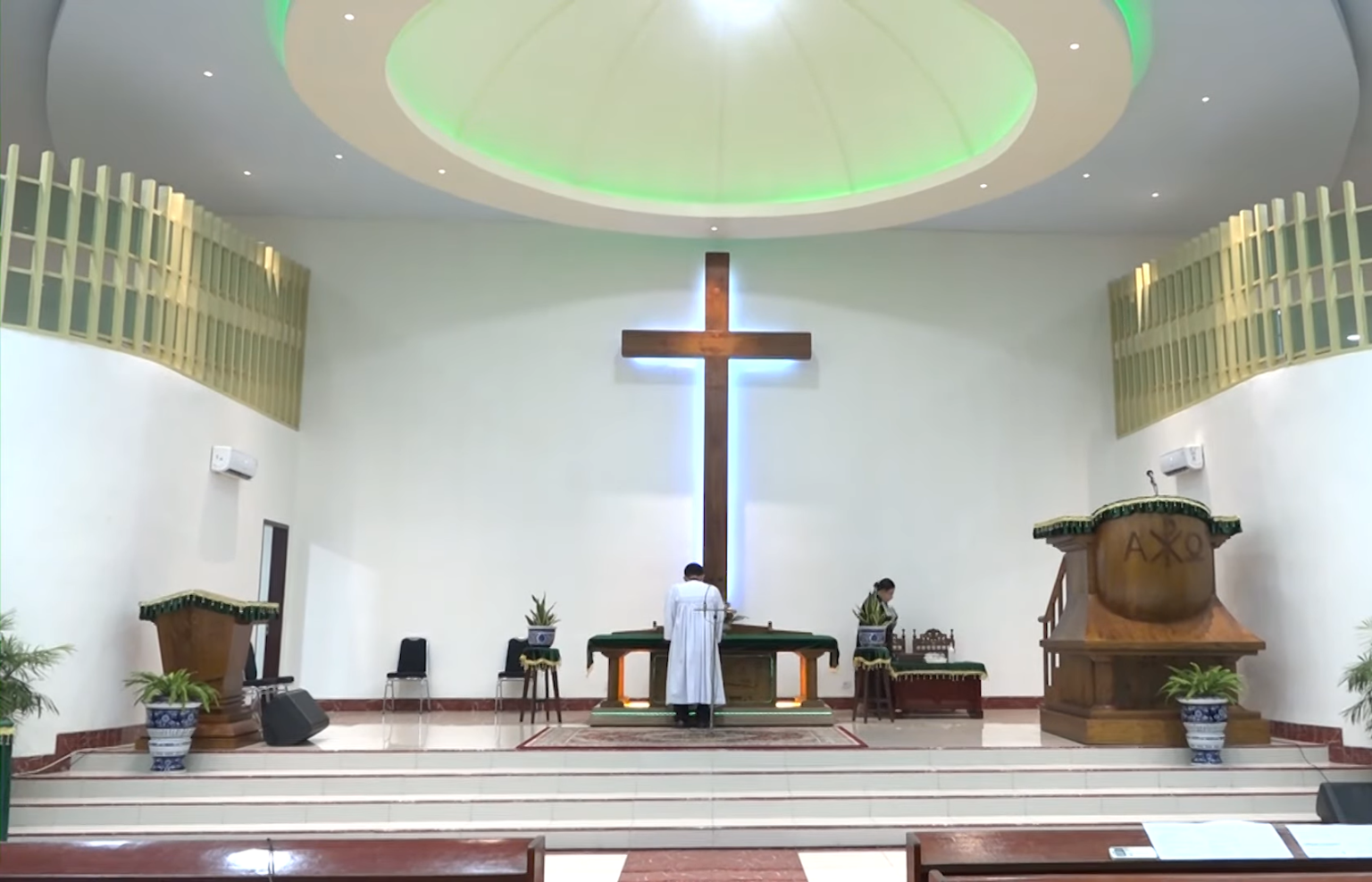 Pdt. Manuasa Sidabutar: “HKBP Perumnas Tangerang, Menemukan Titik Tenang di Tengah Hempasan ...