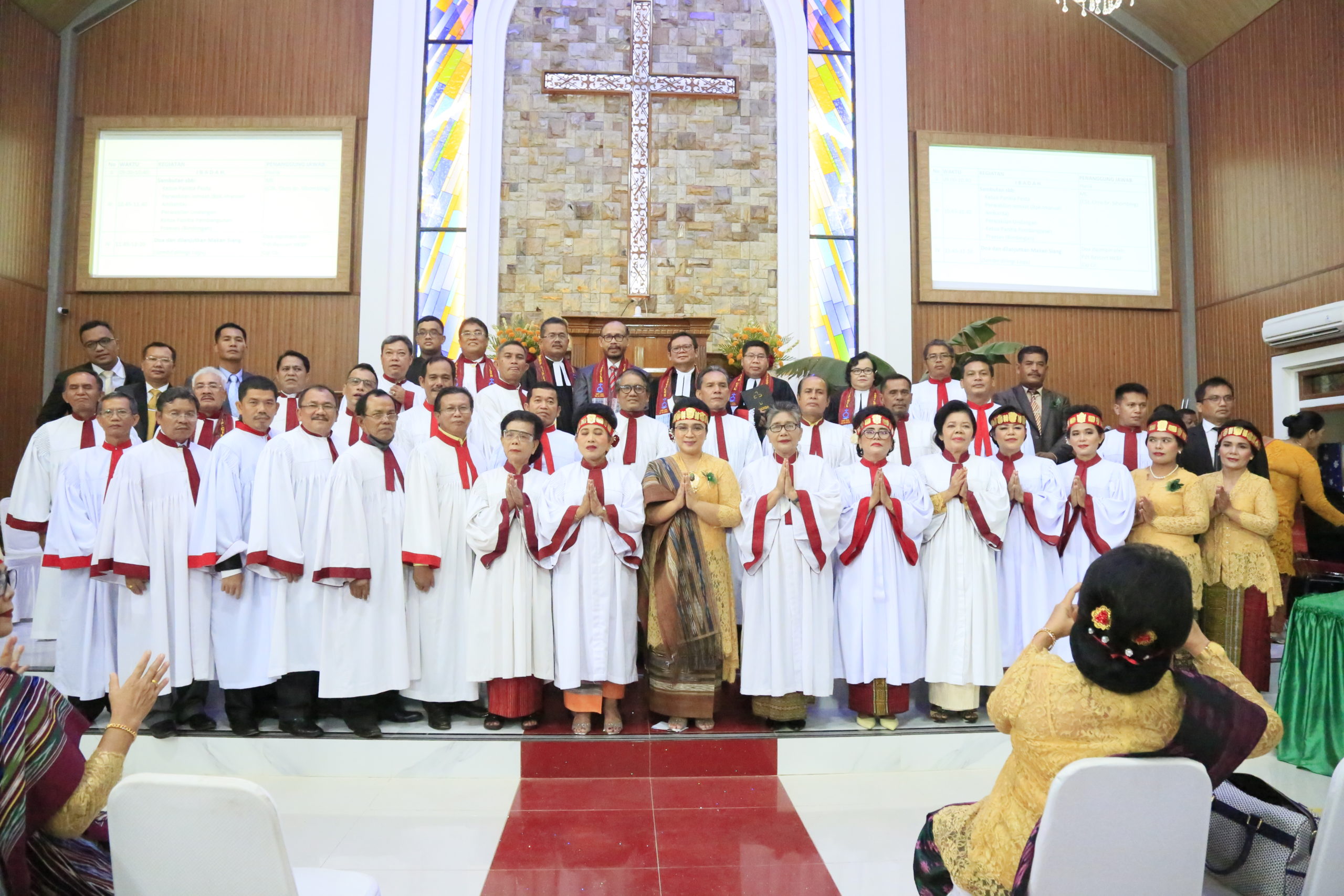 Pesta Syukuran Renovasi Gereja dan Pesta Gotilon HKBP Cipayung Cilangkap - New Kairos