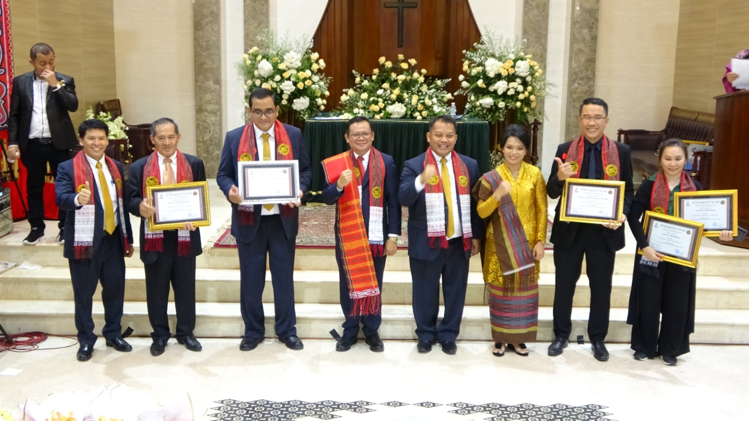 Ephorus Memimpin Ibadah dan Perayaan Jubileum 50 Tahun HKBP Pondok Bambu – New Kairos